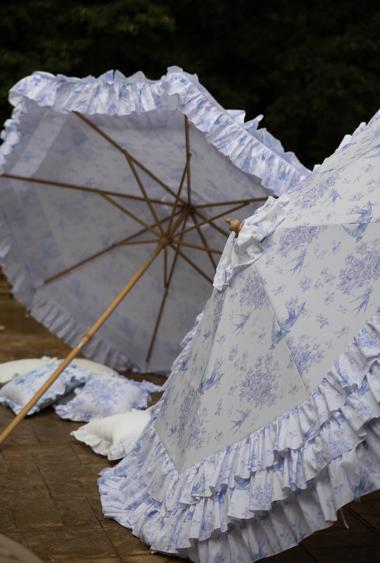 The Ruffled Beach & Patio Umbrellas – Ivory Lane Home